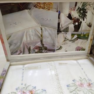 Completo 5 pezzi della "Linea Valentino"