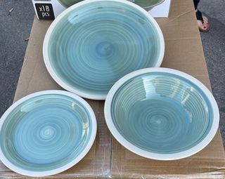 set servizio dì piatti ceramica pezzi 18 decorata