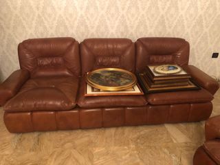 divano e poltrone in pelle