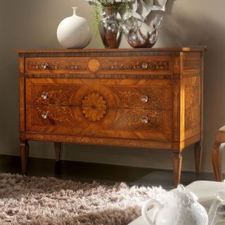 Cassettone in stile Maggiolini