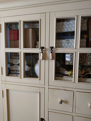 Mobile in legno bianco