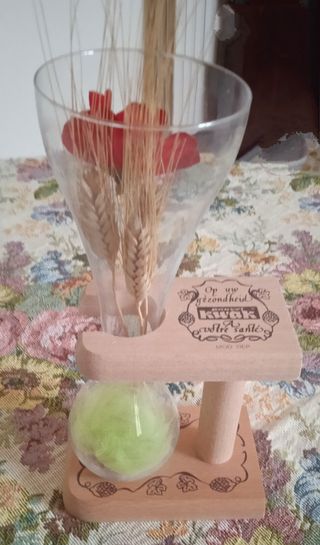Portafiori con base in legno