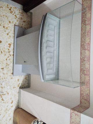 Acquario compreso di mobiletto