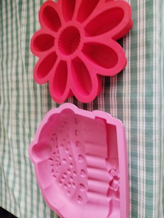 Due stampi in silicone
