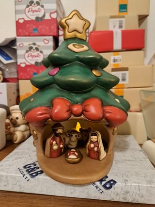 Albero di Natale con presepe