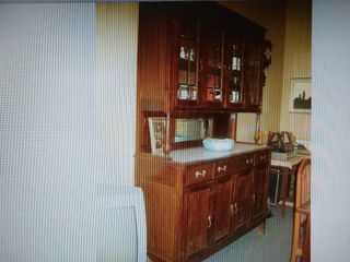 Credenza antica con piano in marmo