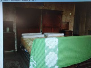 Letto matrimoniale antico