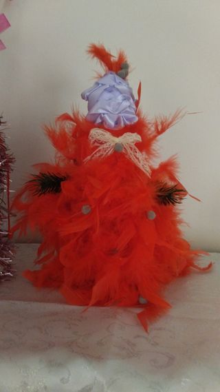 Bambola elegante natalizia