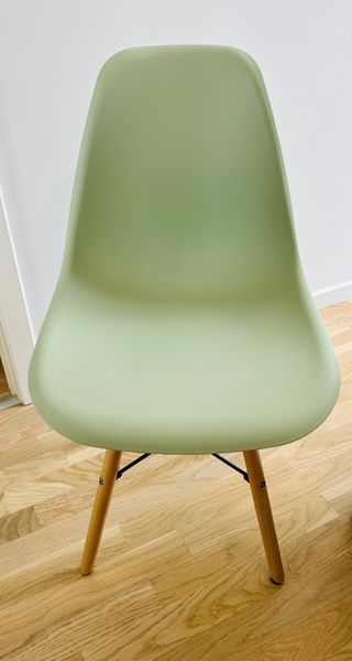 green chair