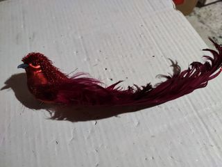 Natale – 5 uccelli in piume rosse con molletta