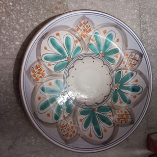 Piatto decorativo in ceramica