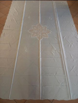 Coperta clinica ricamata raso e organza