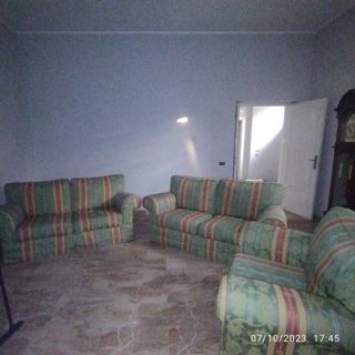 Divani 2 posti e 1 poltrona