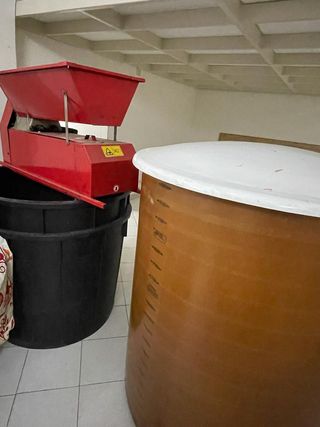 macina uva cisterna 1000 litri