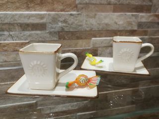 Set tazzine moderne con piattino per biscotti