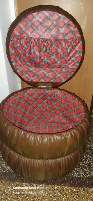 Pouf in pelle contenitore