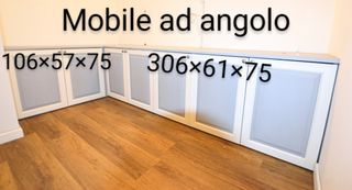 Mobile ad angolo con o senza ripiani