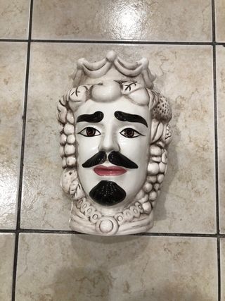 testa di moro in ceramica