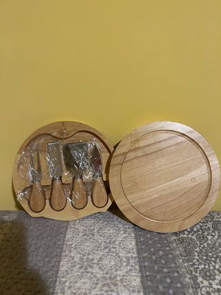 Set 4 pezzi accessori formaggio con tagliere
