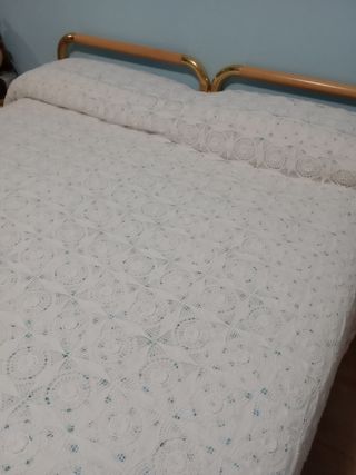 Coperta matrimoniale all'uncinetto in co