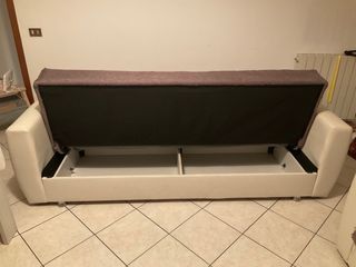 Divano letto con contenitore tre posti