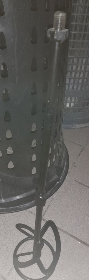 Attrrezzi (frusta per miscelatore)