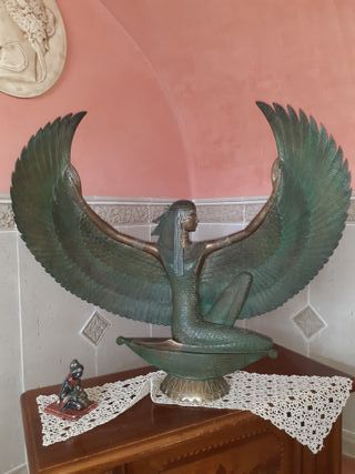 L’Iside Alata su bronzo a cera persa