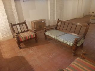 Divano e due poltrone x taverna