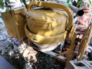 Betoniera 150 litri elettrica anni 90