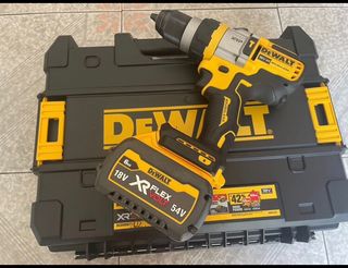 avvitatore DEWALT DCD999