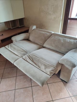 Divano 2 posti con chaise longue
