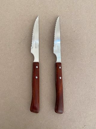 set of 2 knifes