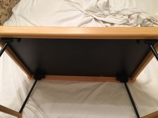 tavolino da colazione a letto