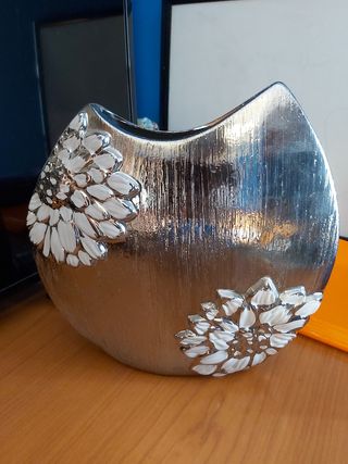 Vaso argento e fiori