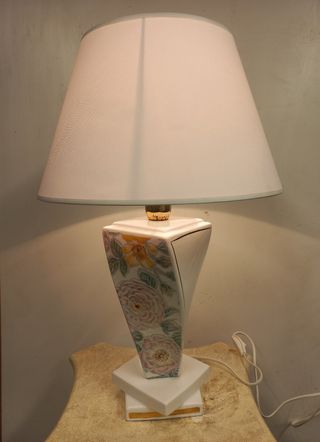 Lumetto in ceramica con base quadrata