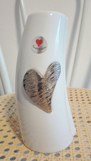 Vaso In Porcellana "Cuorematto"