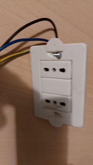 prese gewiss da muro