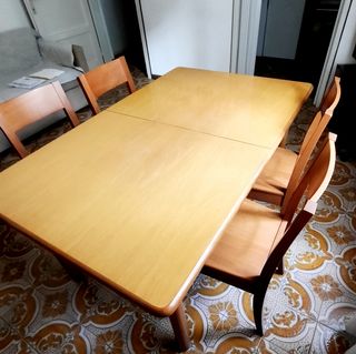 Vendo tavolo allungabile legno + 4 sedie legno
