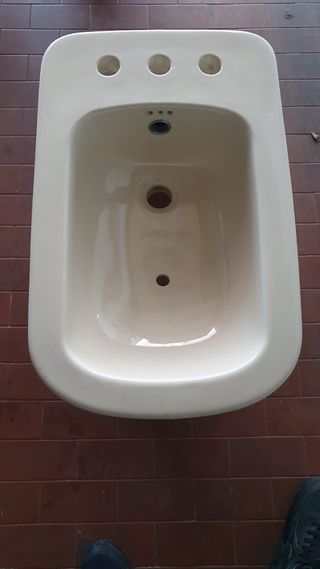 Bidè nuovo mai usato