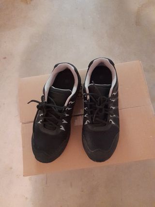 Scarpe antifortunistiche donna usate 2 volte.