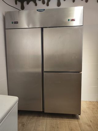 Cella frigorifera congelatore ristorante