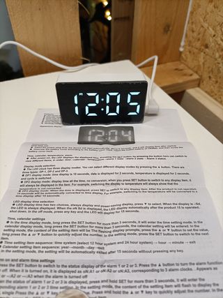 Orologio digitale compatto, display led, allarme,