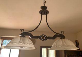 Lampadario rustico in ferro battuto