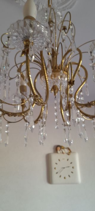 Lampadario in cristallo e ottone