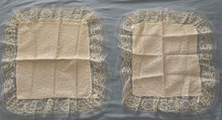 coppia copri cuscino divano in pizzo