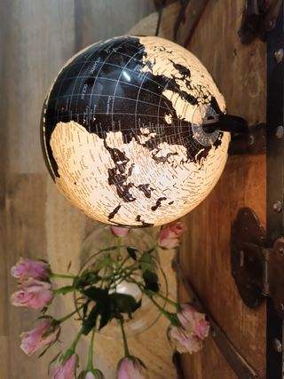 Lampada da tavolo mondo