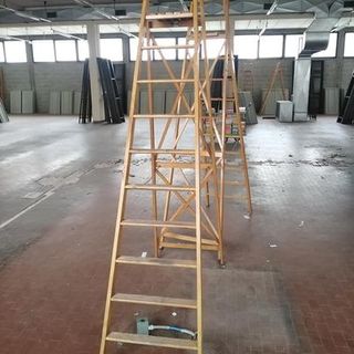 Vendo Bancone con ante scorrevoli, misure 1.80 x 4