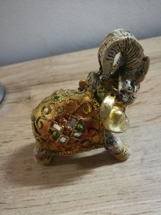 Elefantino piccolo etnico ornamentale