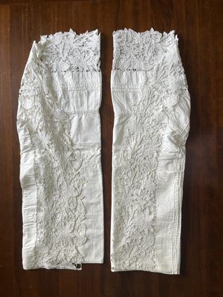 Copricuscini antichi con ricamo e pizzo di pregio