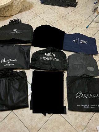 Set 12 copriabiti firmati